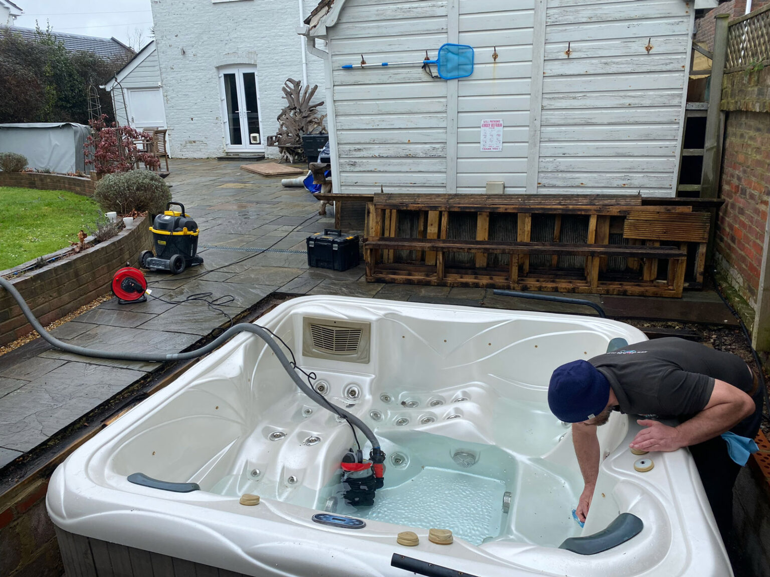 Repairs, Service and Maintenance - UK Hot Tubs